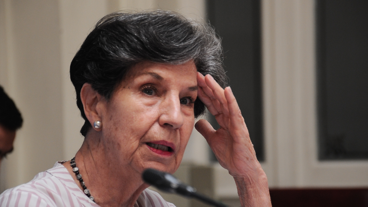 Histórico fallo del TC destituye a Isabel Allende del Senado por ...
